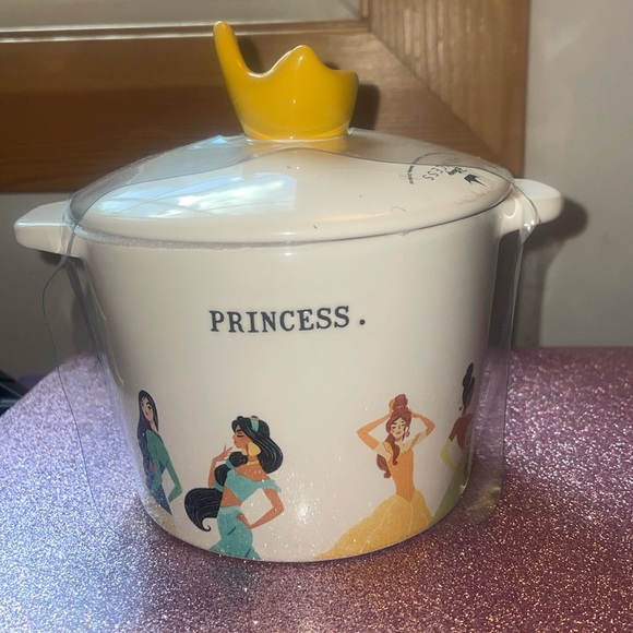 Rae Dunn | Kitchen | Rae Dunn Princess Pot With Lid | Poshmark
